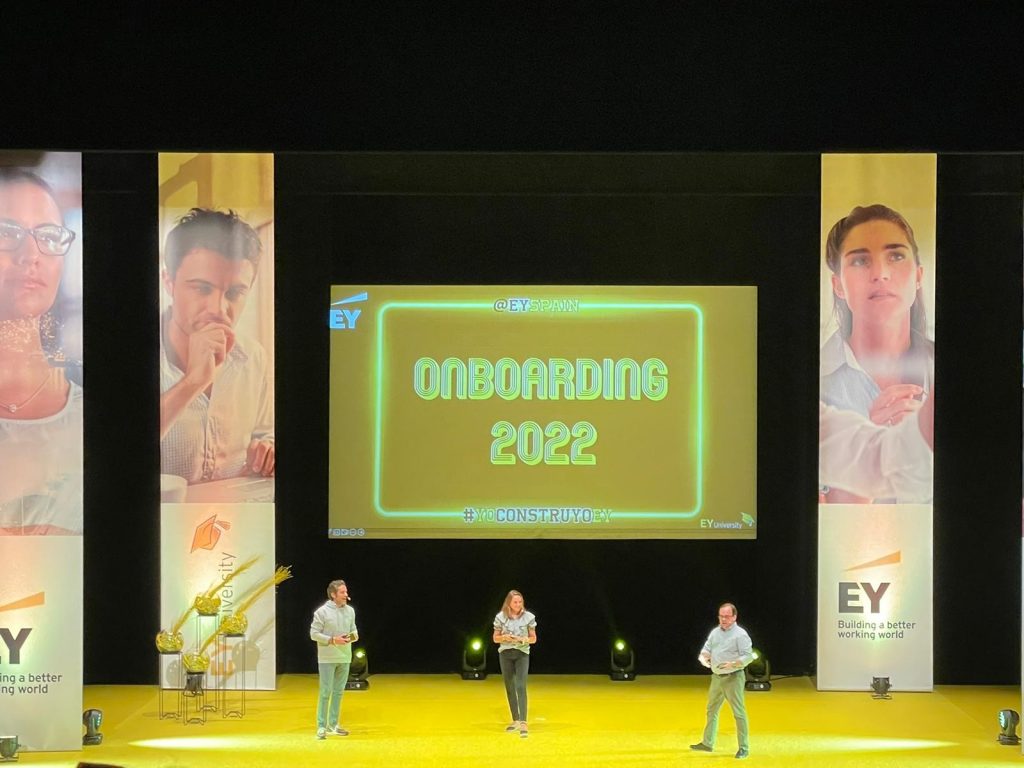 EY España incorpora a 600 nuevos profesionales en sus distintas áreas ...